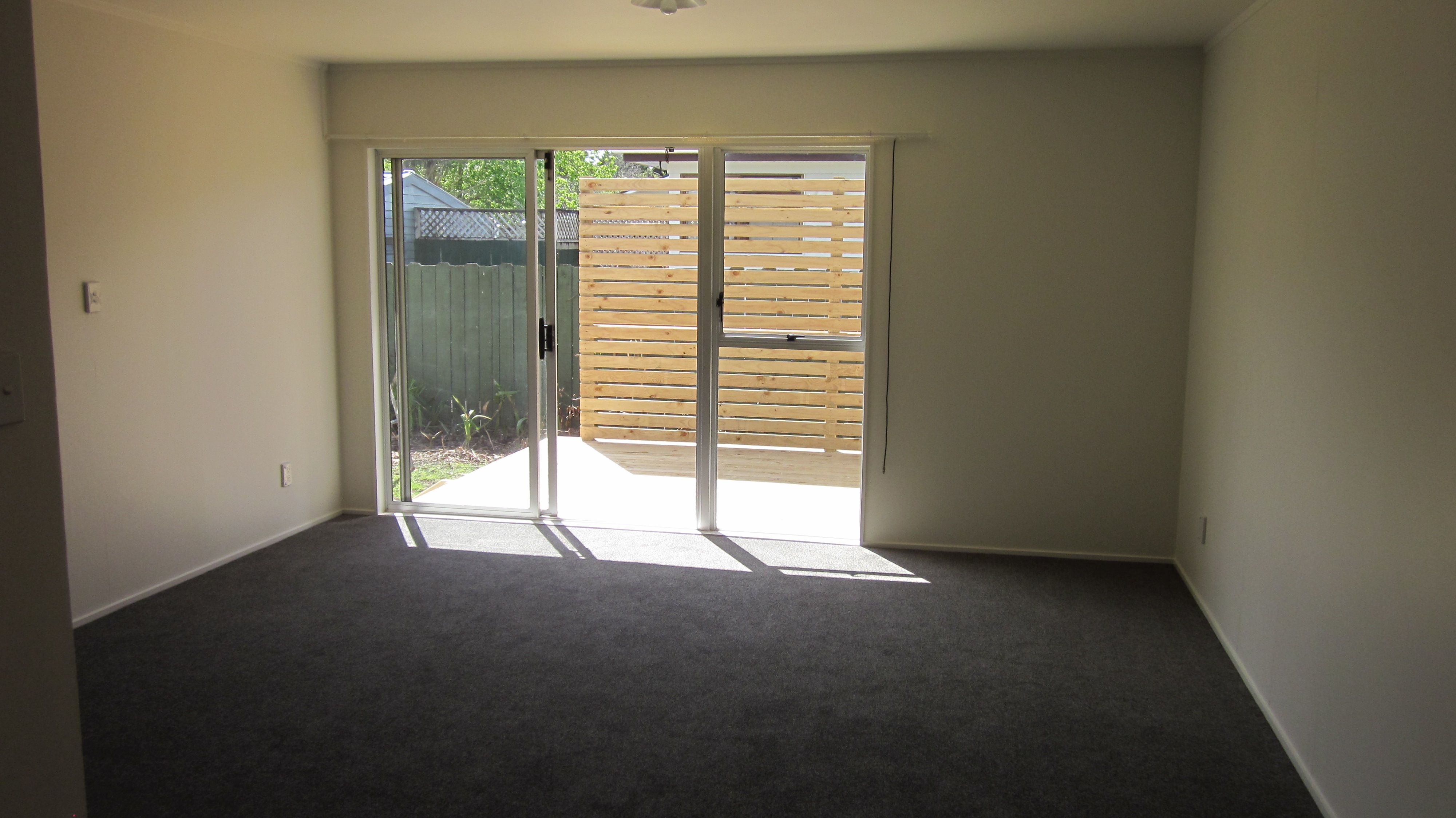 2/10 Lyren Place, Half Moon Bay, Manukau City 2012 - Unit for Rent ...