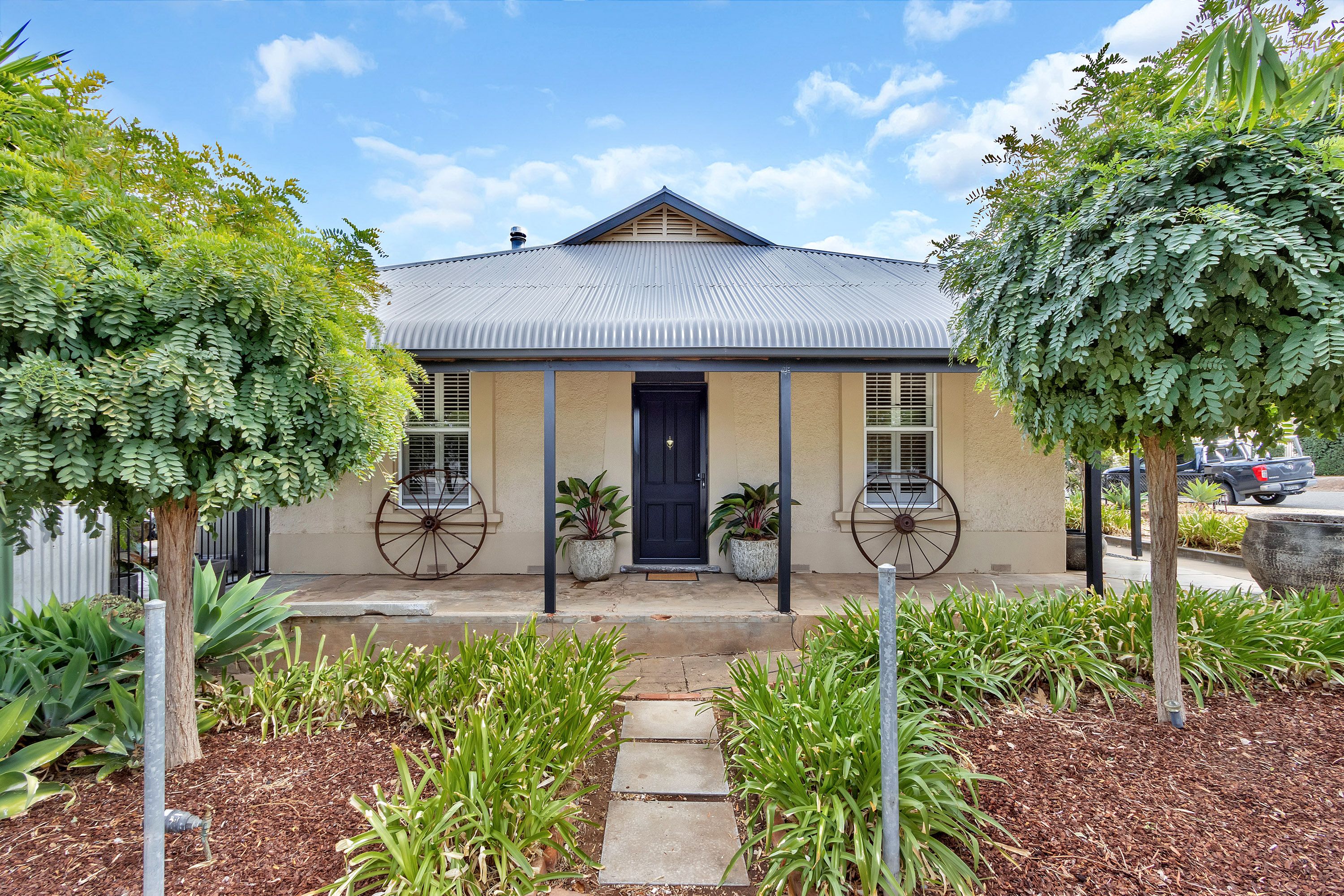 15 Hill Street, Hamley Bridge, SA 5401 - Sold House - Ray White Barossa ...
