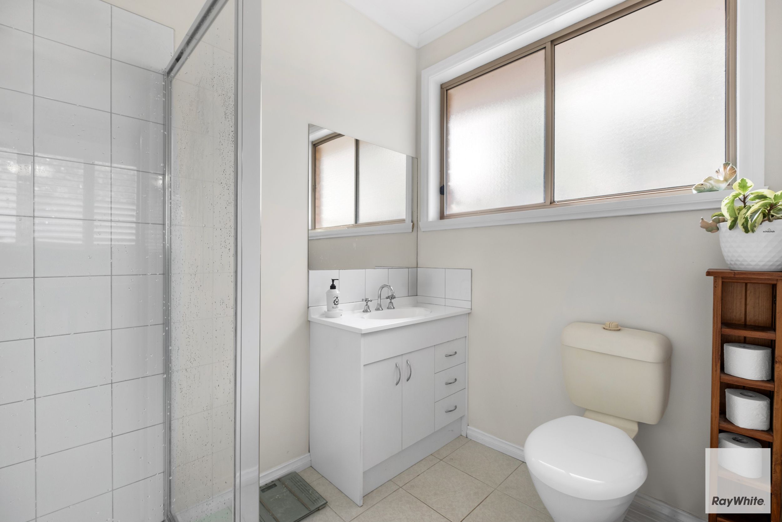 2/49 Carrington Street, Sydenham, VIC 3037 - Sold House - Ray White ...