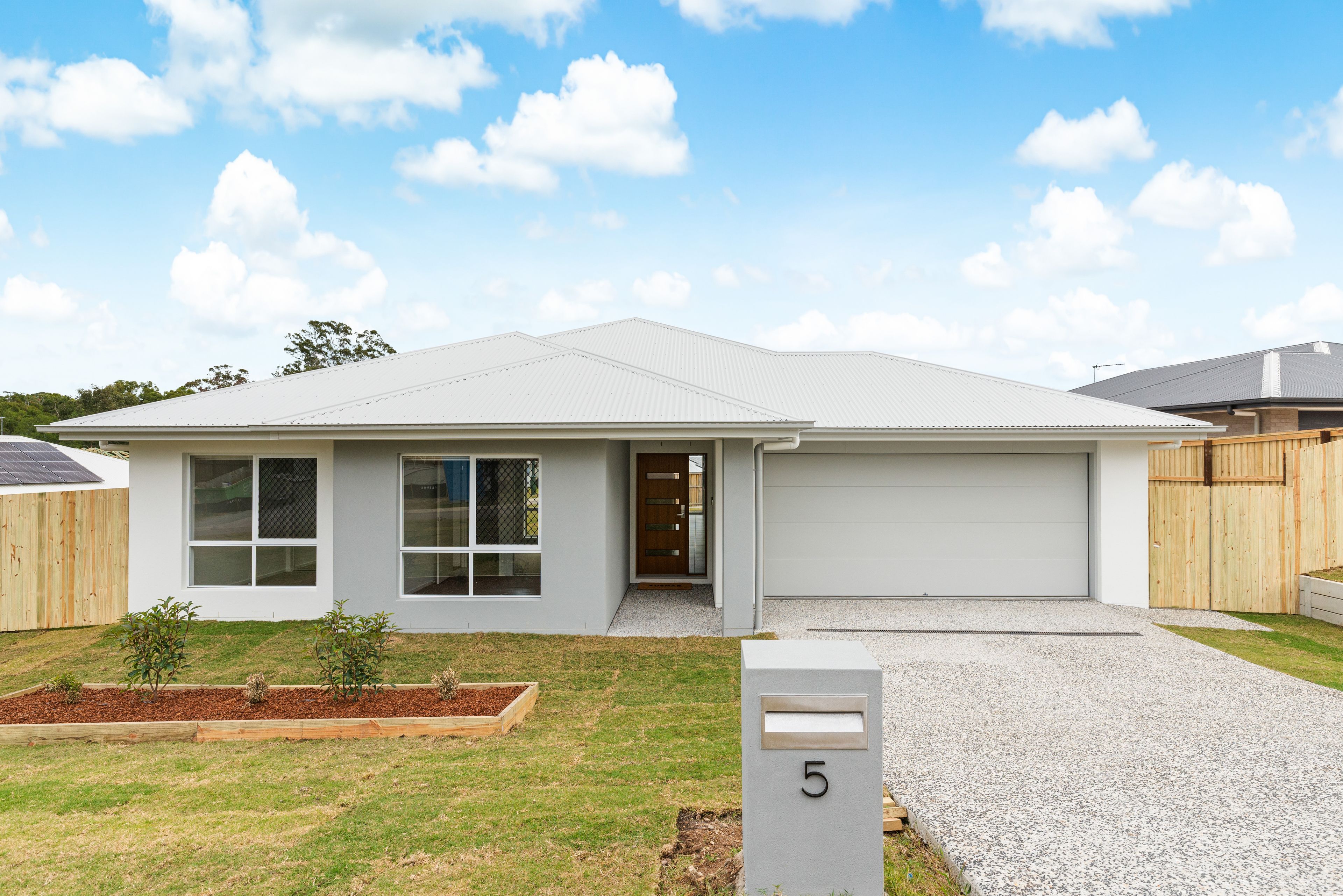 5 Scarlet Moon Court, Southside, QLD 4570 - House for Rent - Ray White ...