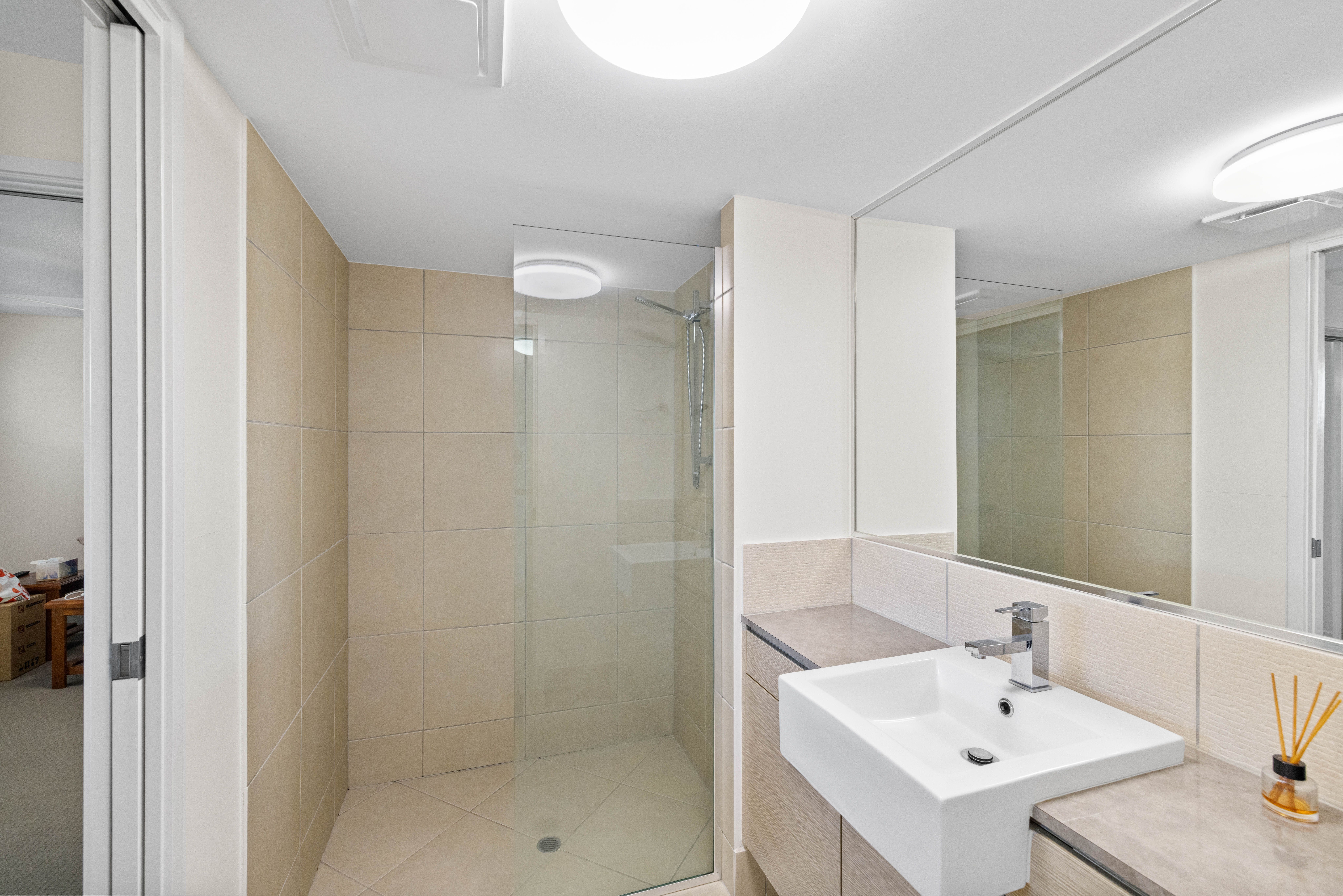 12/81 Birtinya Boulevard, Birtinya, QLD 4575 - Sold Apartment - Ray ...