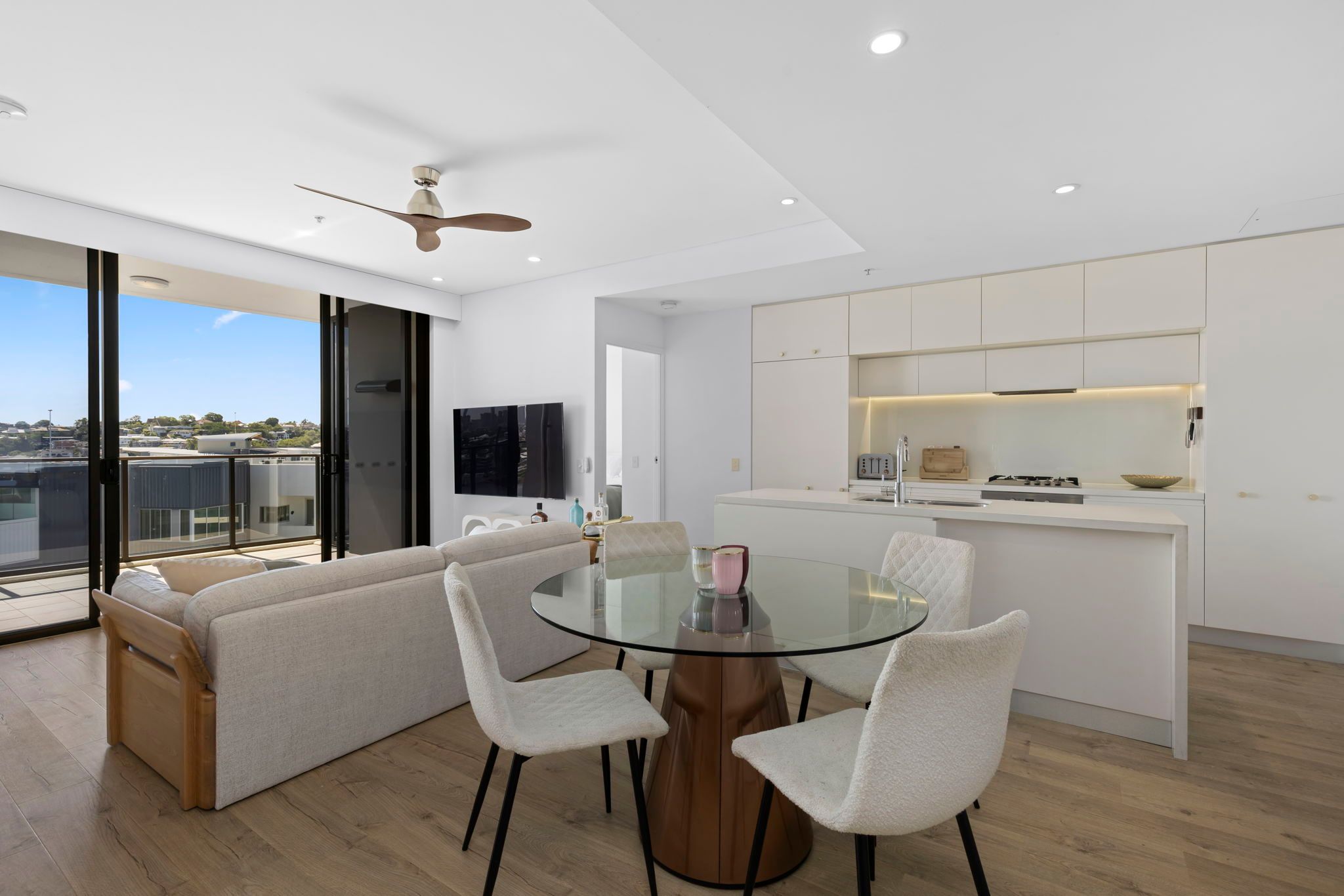 21207/37D Harbour Road, Hamilton, QLD 4007 - Sold Apartment - Ray White ...