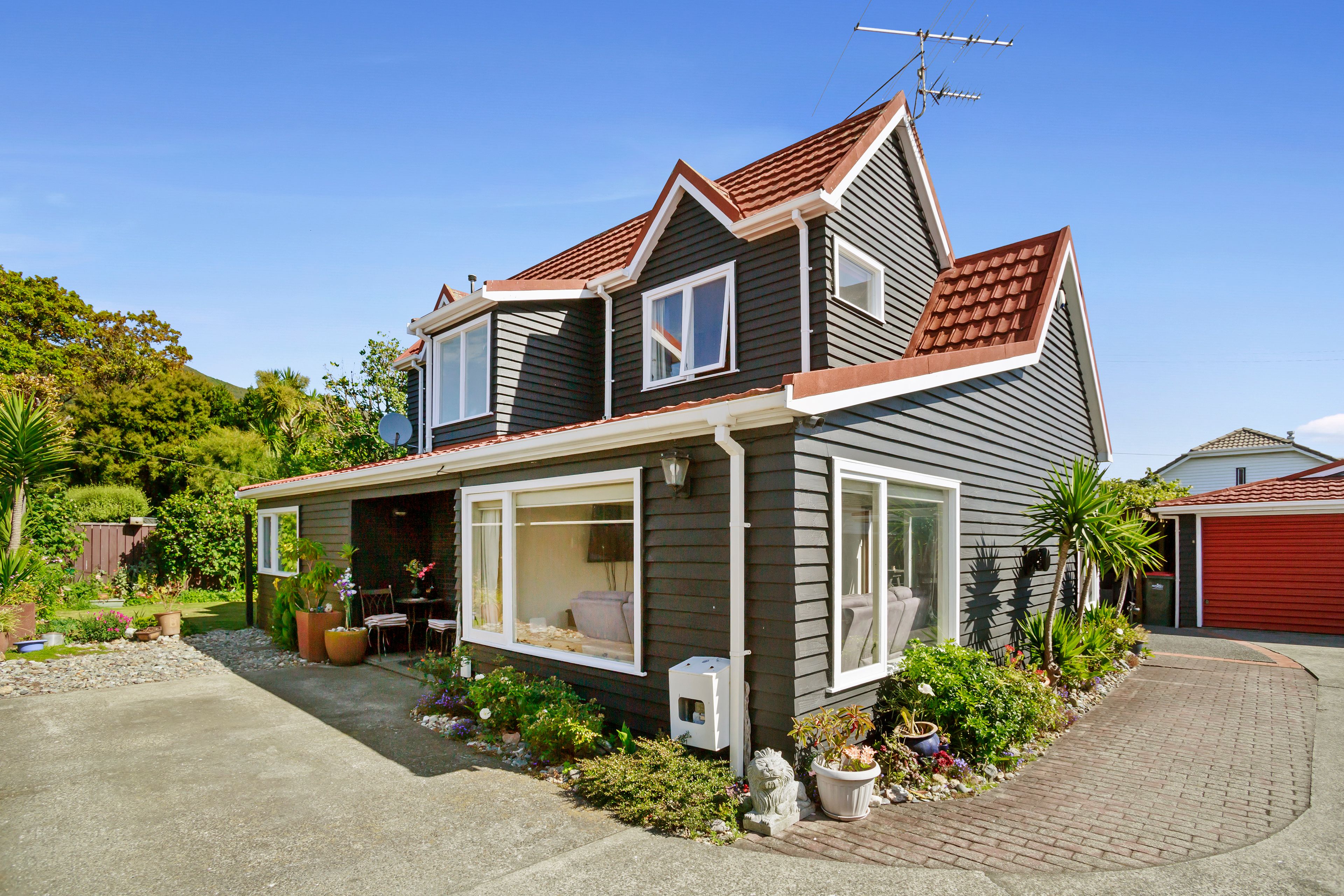 102B Waiwhetu Road, Waterloo, Lower Hutt City 5011 - Sold House - Ray ...