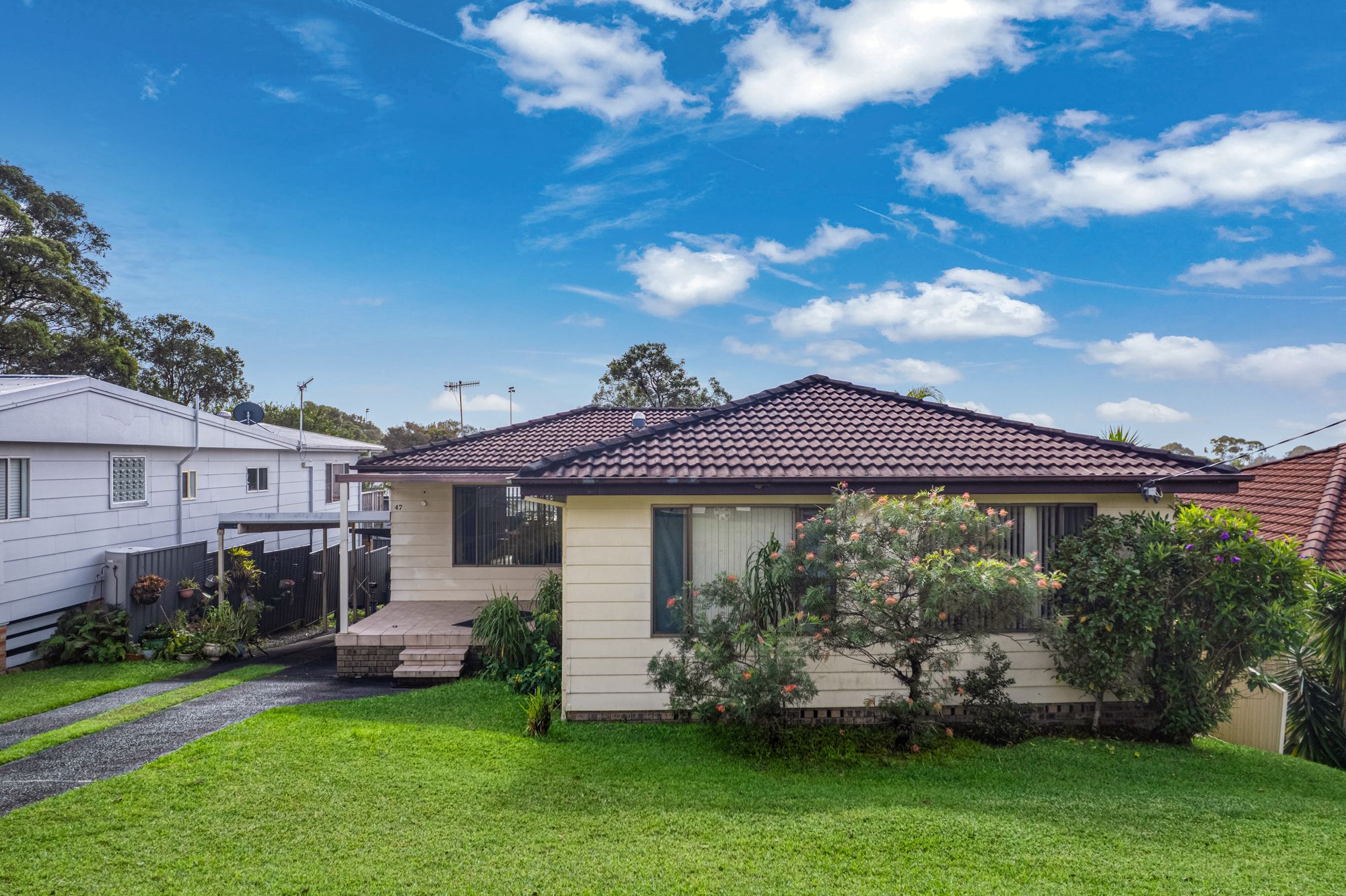 47 Henry Parkes Drive, Berkeley Vale, NSW 2261 - Sold House - Ray White ...
