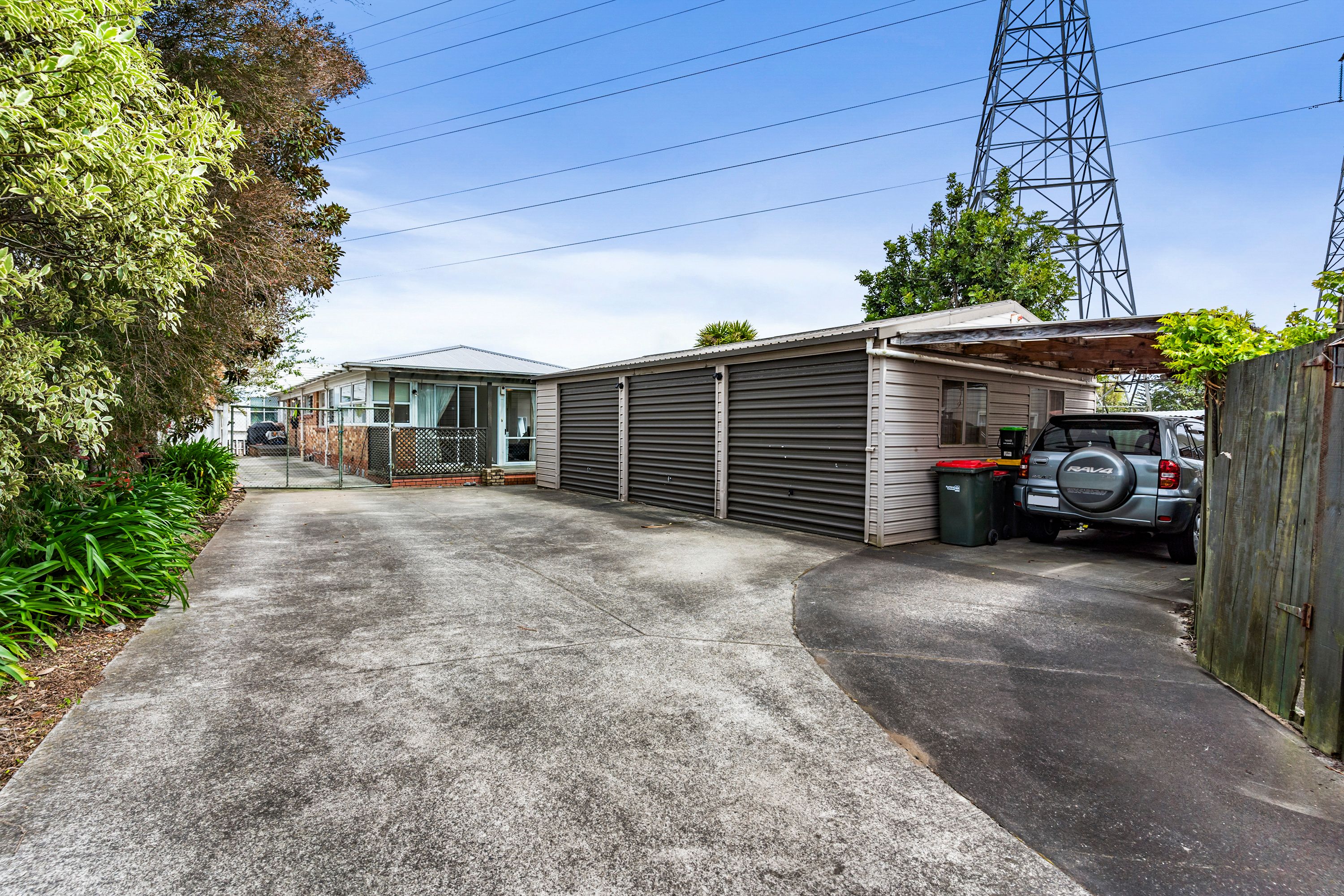 91 Edgewater Drive, Pakuranga, Manukau City 2010 - Sold House - Ray ...