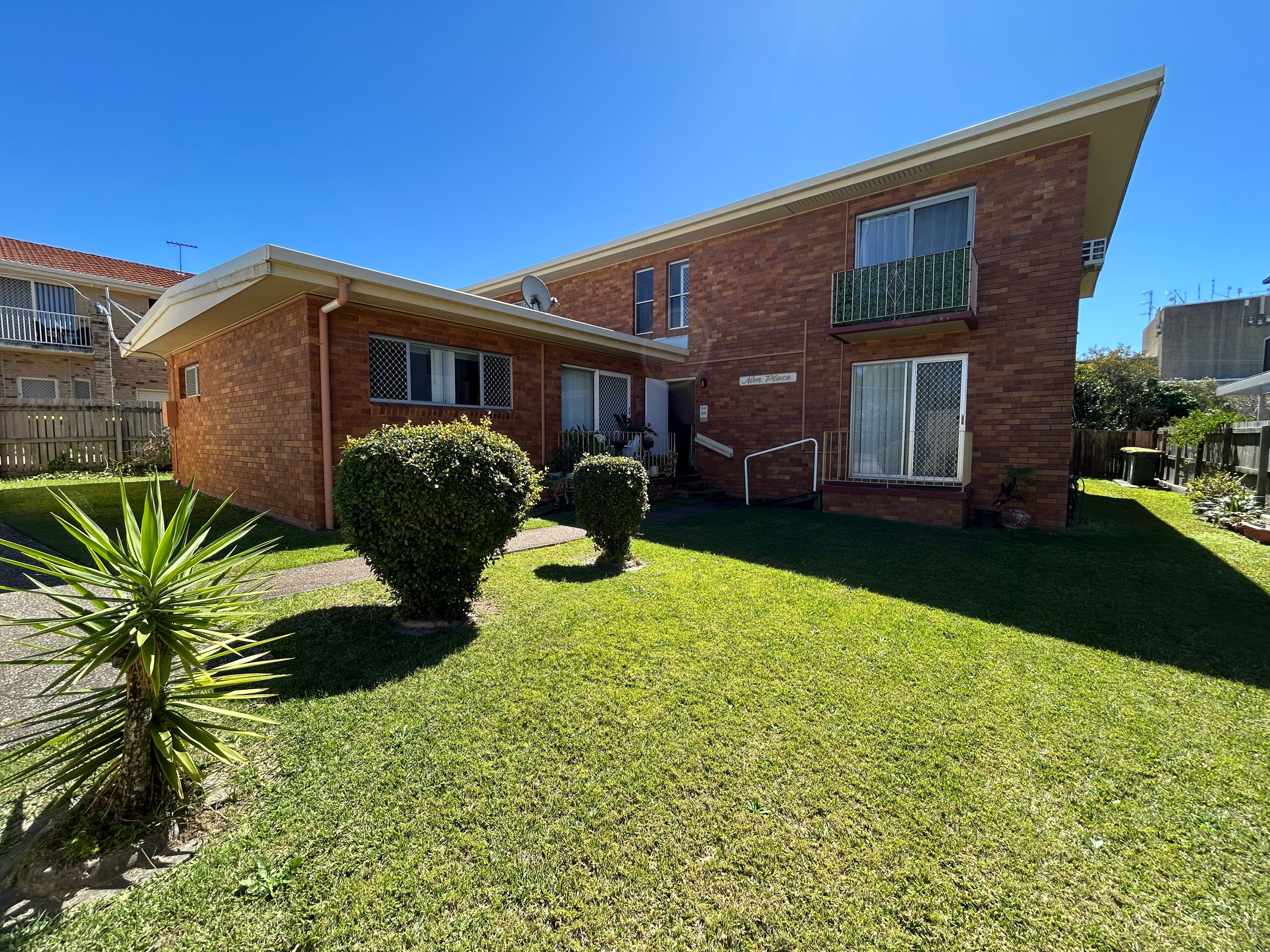 2/10 Meredith Street, Redcliffe, QLD 4020 - Leased Unit - Ray White ...