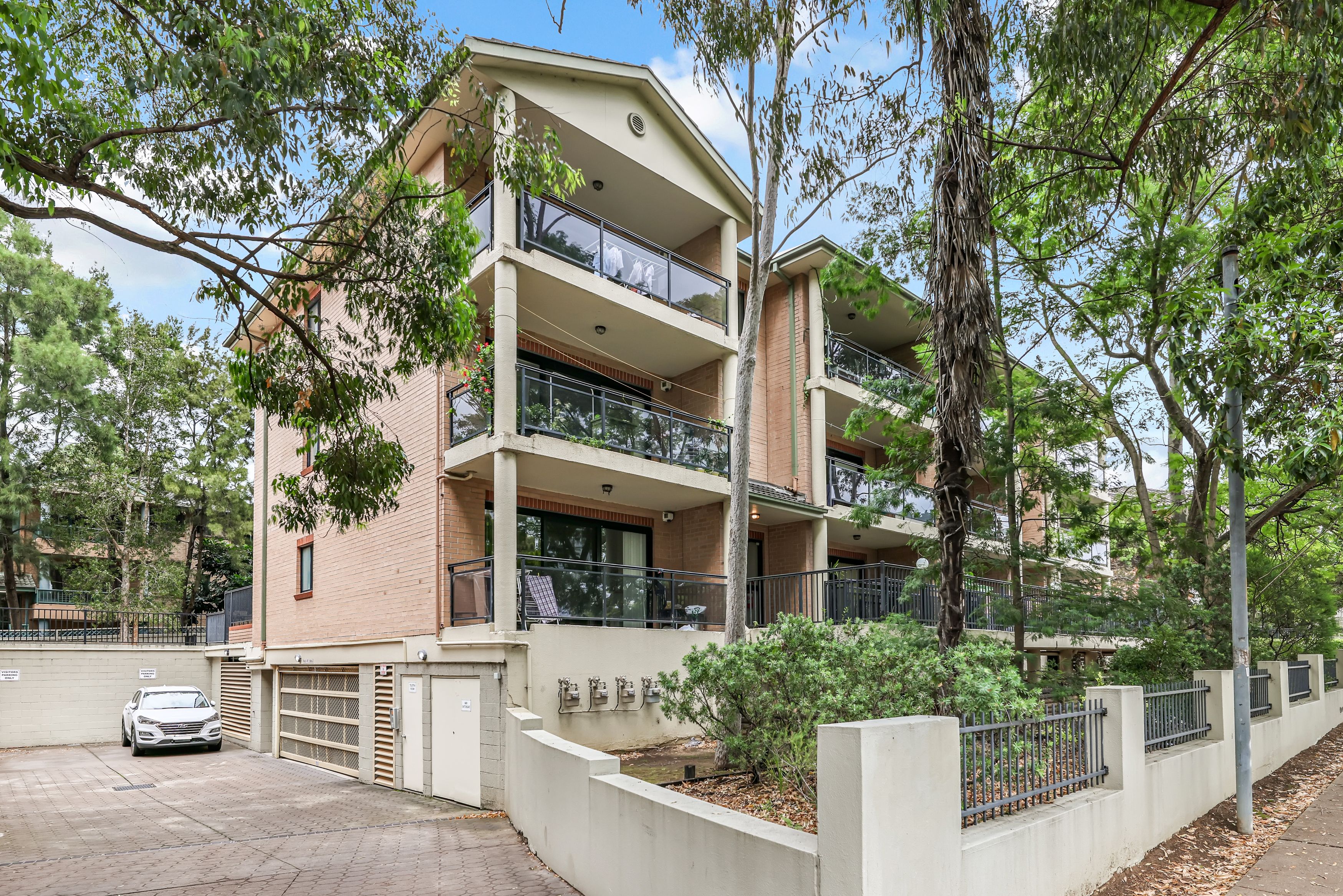 12/8-12 Alexandra Avenue, Westmead, NSW 2145 - Sold Apartment - Ray ...