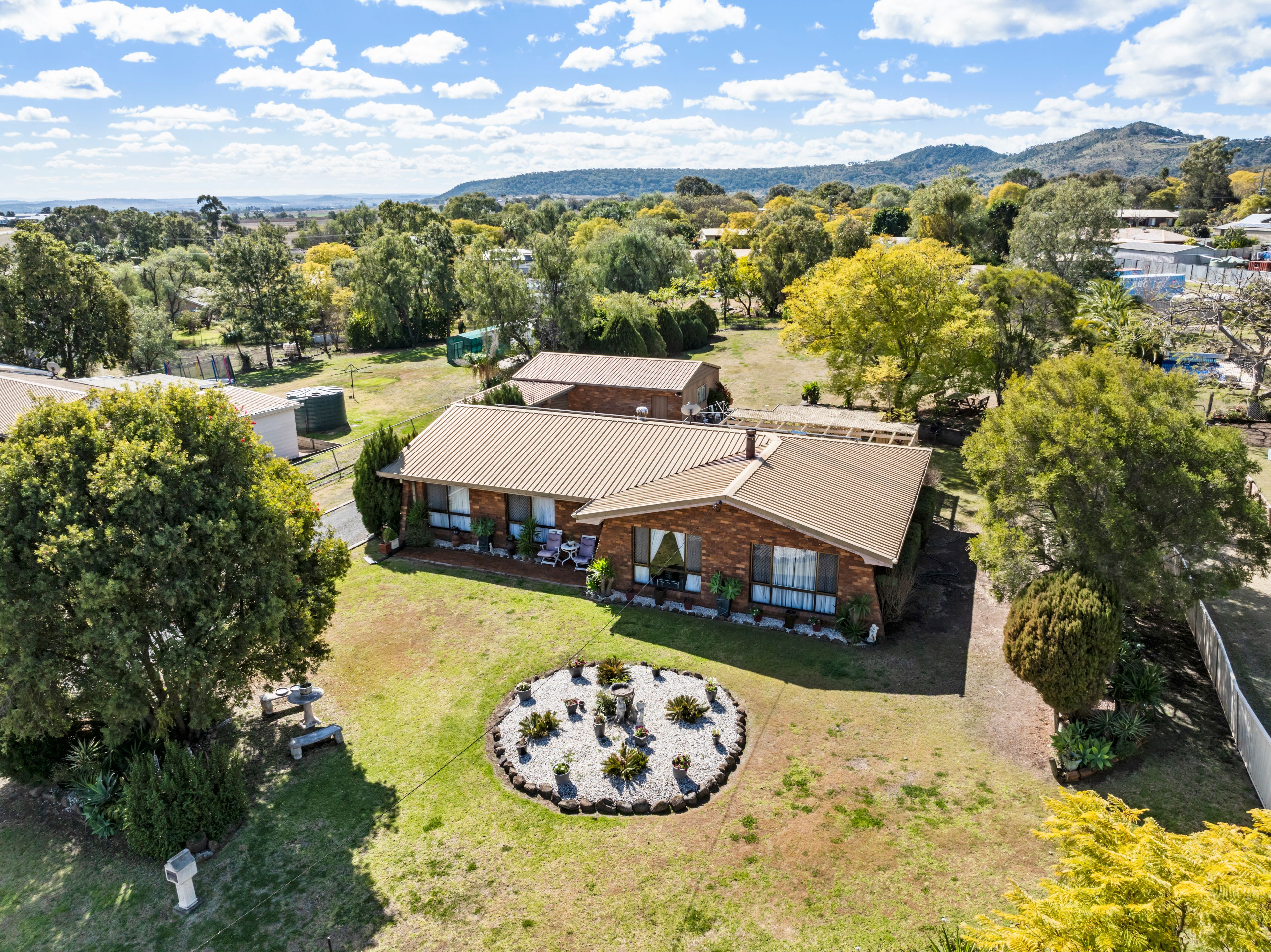 Ray White Highfields - Selling All Areas