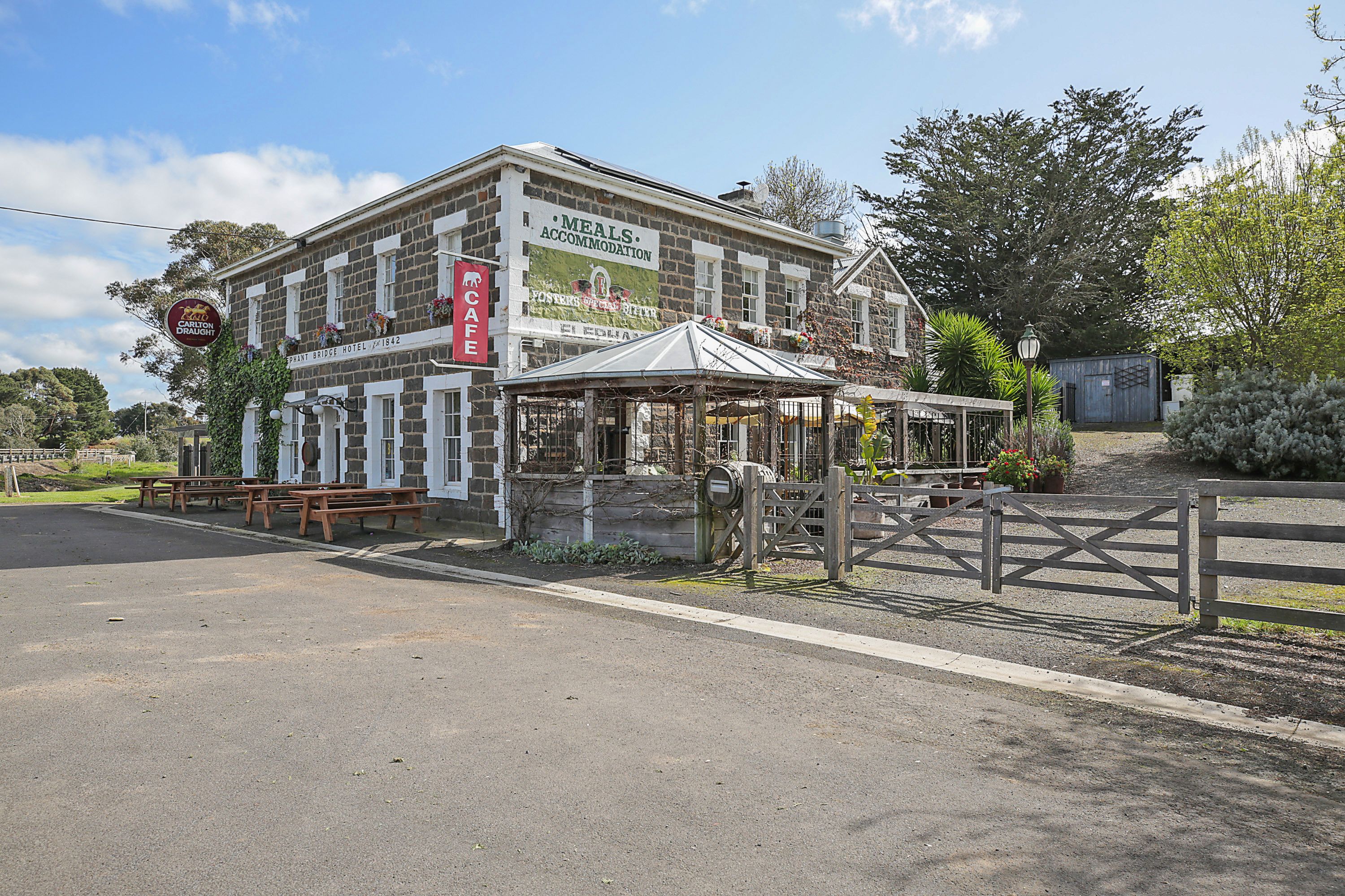 2810 Hamilton Highway, Darlington, VIC 3271 - Sold Hotel/Leisure - Ray ...