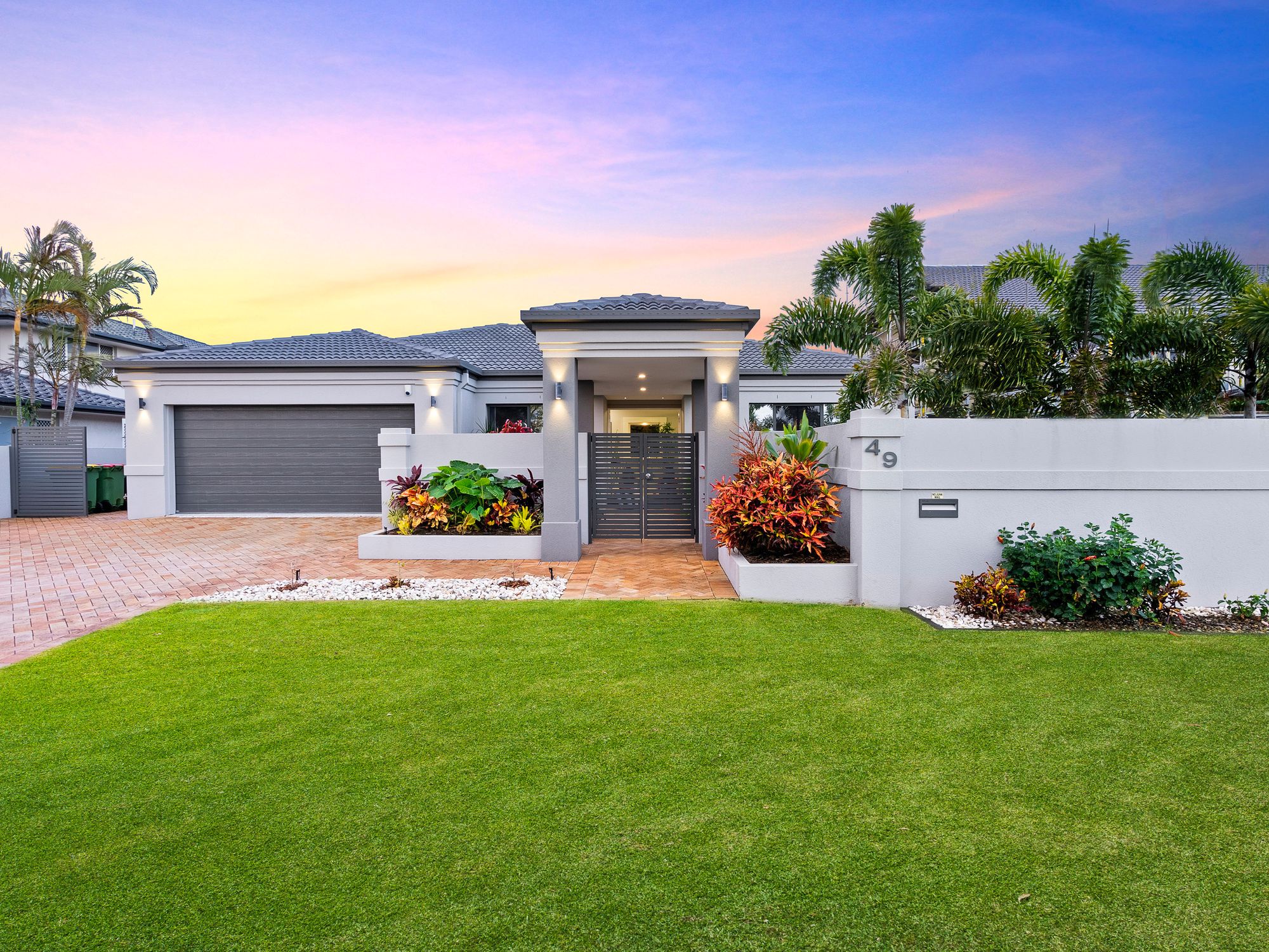 49 Pebble Beach Drive, Runaway Bay, QLD 4216 - Sold House - Ray White ...
