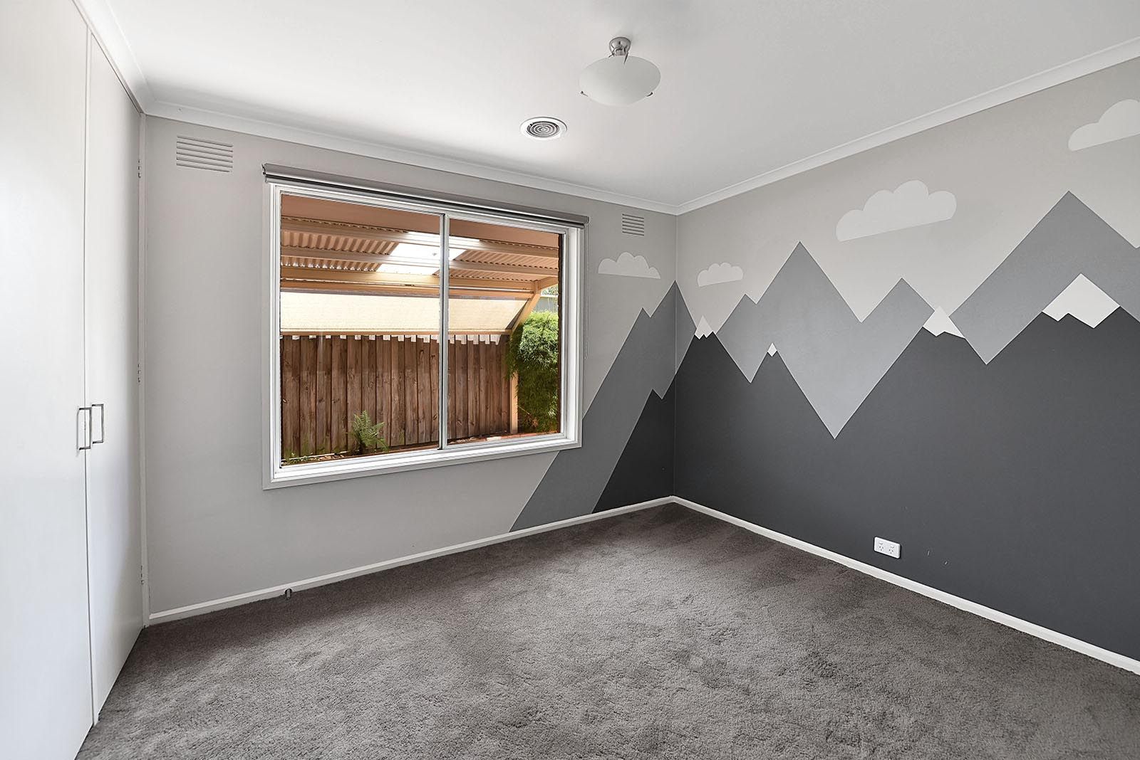 12 Mullock Road, Diggers Rest, VIC 3427 - House for Rent - Ray White ...