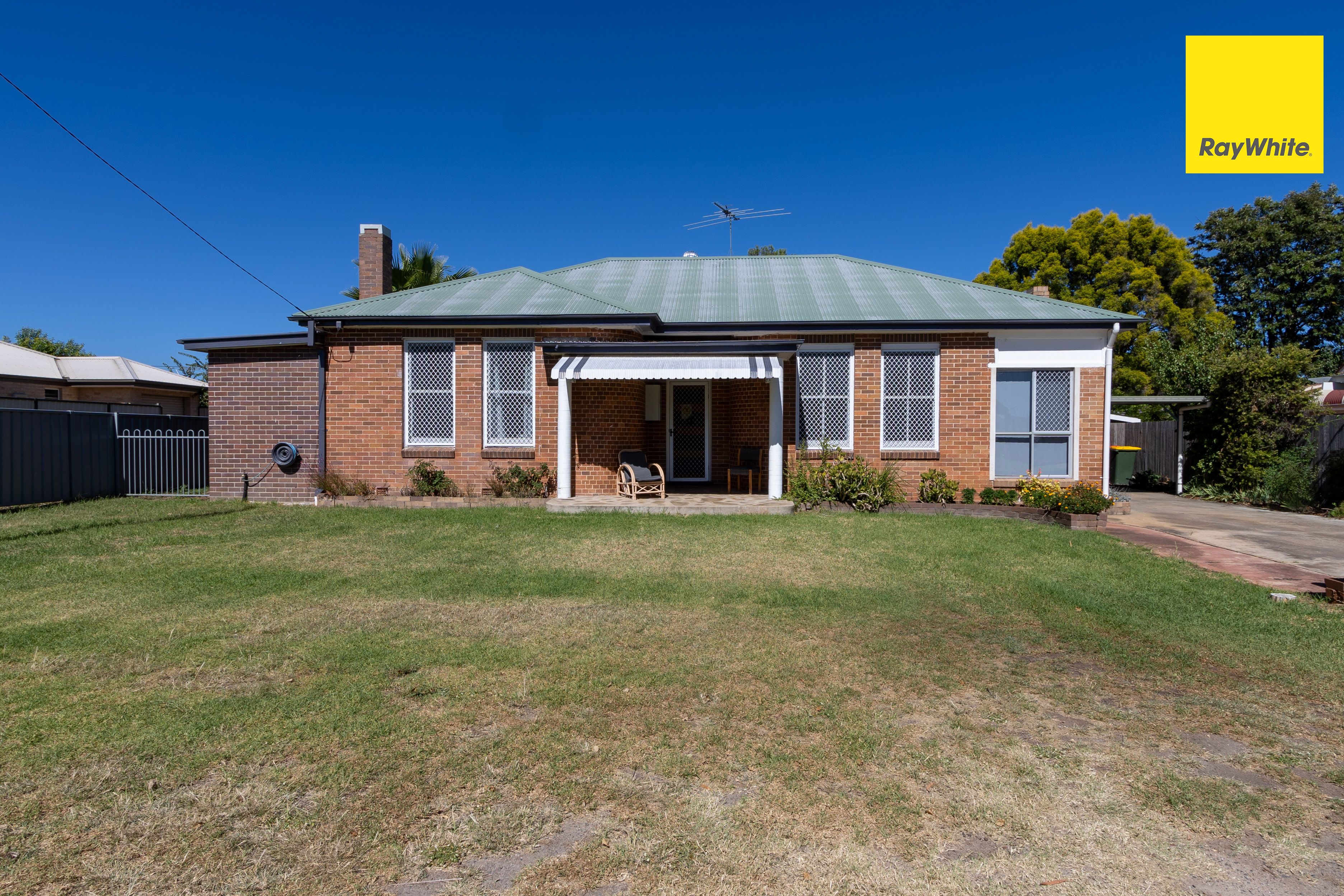 93 Lawrence Street, Inverell, NSW 2360 - Sold House - Ray White Rural ...
