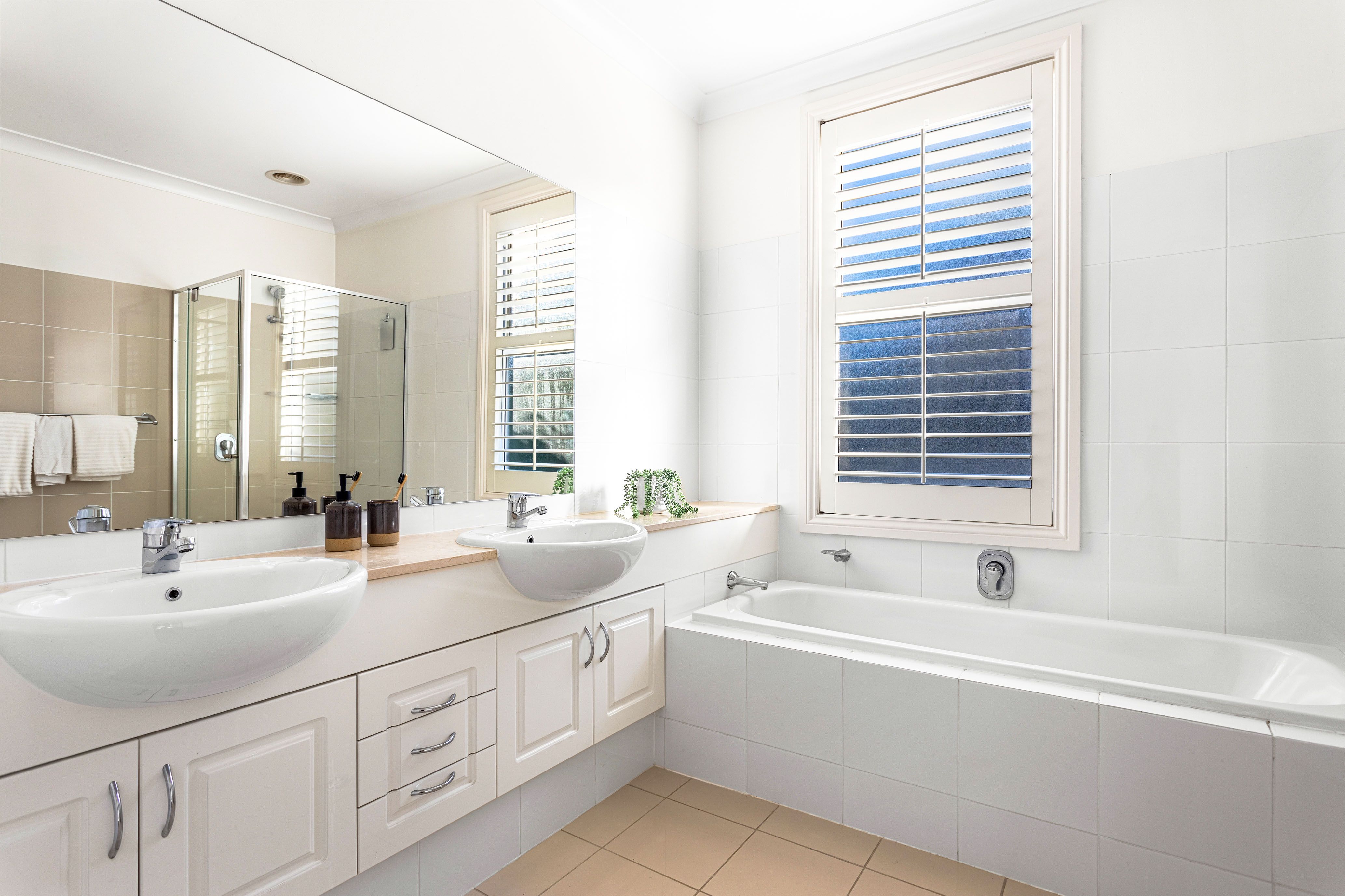 52 Admiralty Drive, Breakfast Point, NSW 2137 - Sold House - Ray White ...