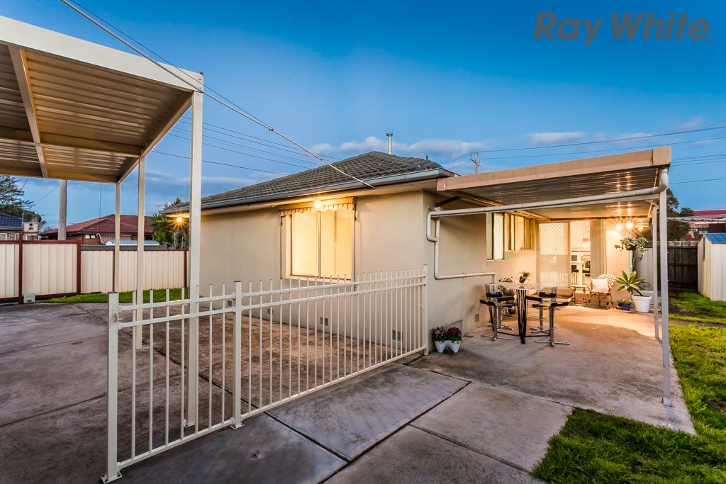 13 Calverton Road, Kealba, VIC 3021 - Leased House - Ray White Taylors ...