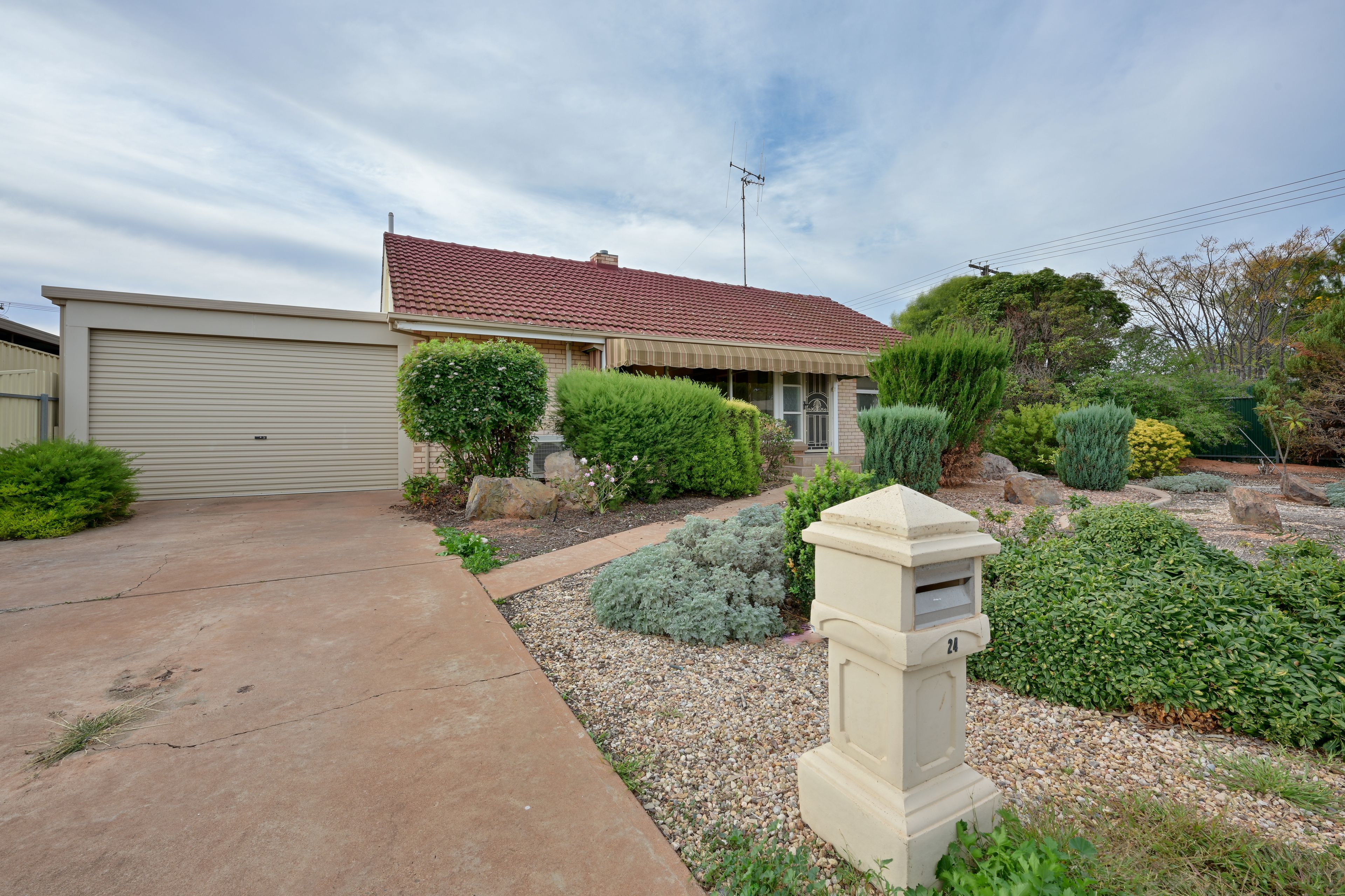 24 Davison Street, Whyalla Norrie, SA 5608 - Sold House - Ray White ...
