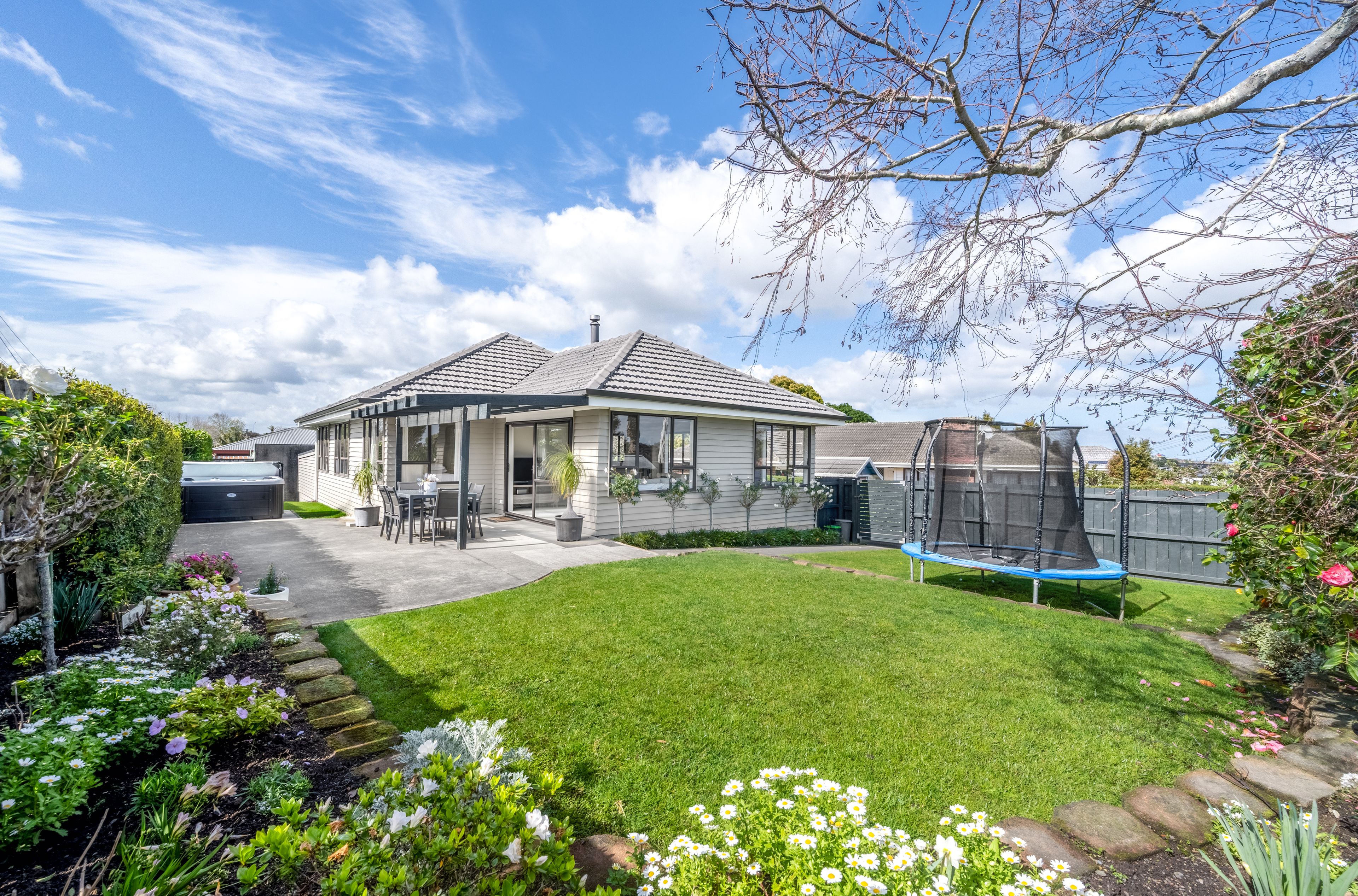 1/34 Patons Road, Howick, Manukau City 2014 - Sold House - Ray White ...